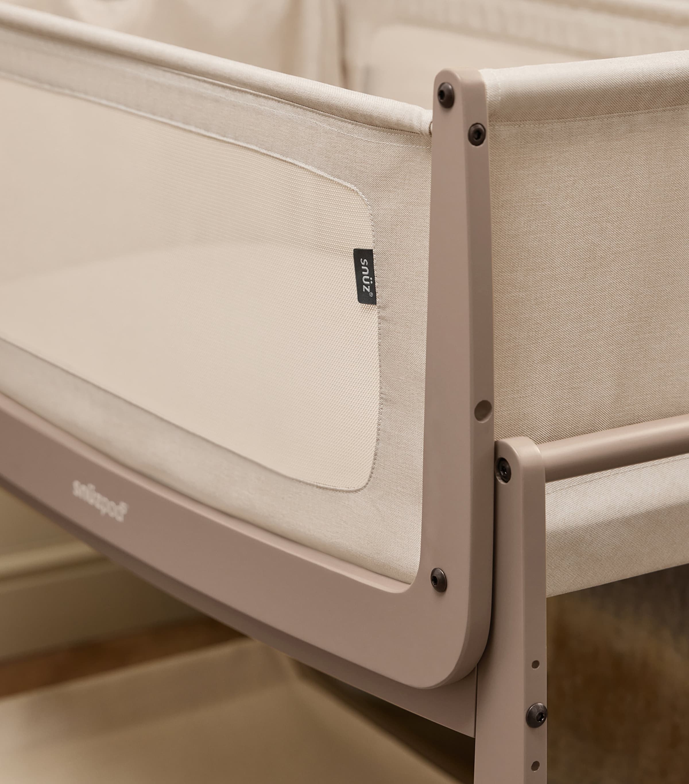 Snüz SnüzPod 5 Bedside Crib | Harrods UK