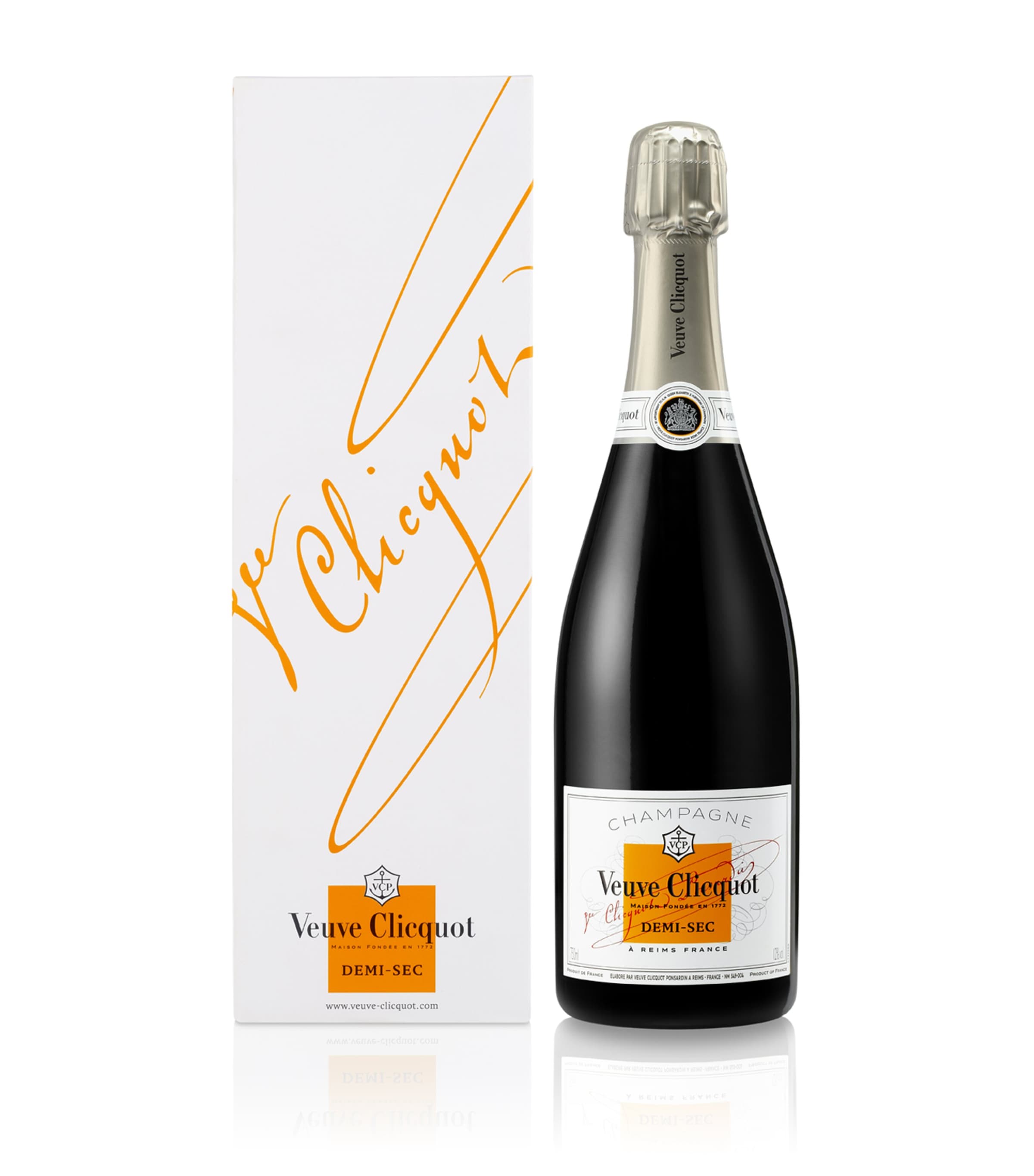 Veuve Clicquot Demi-Sec Non-Vintage Champagne (75cl) - Champagne ...
