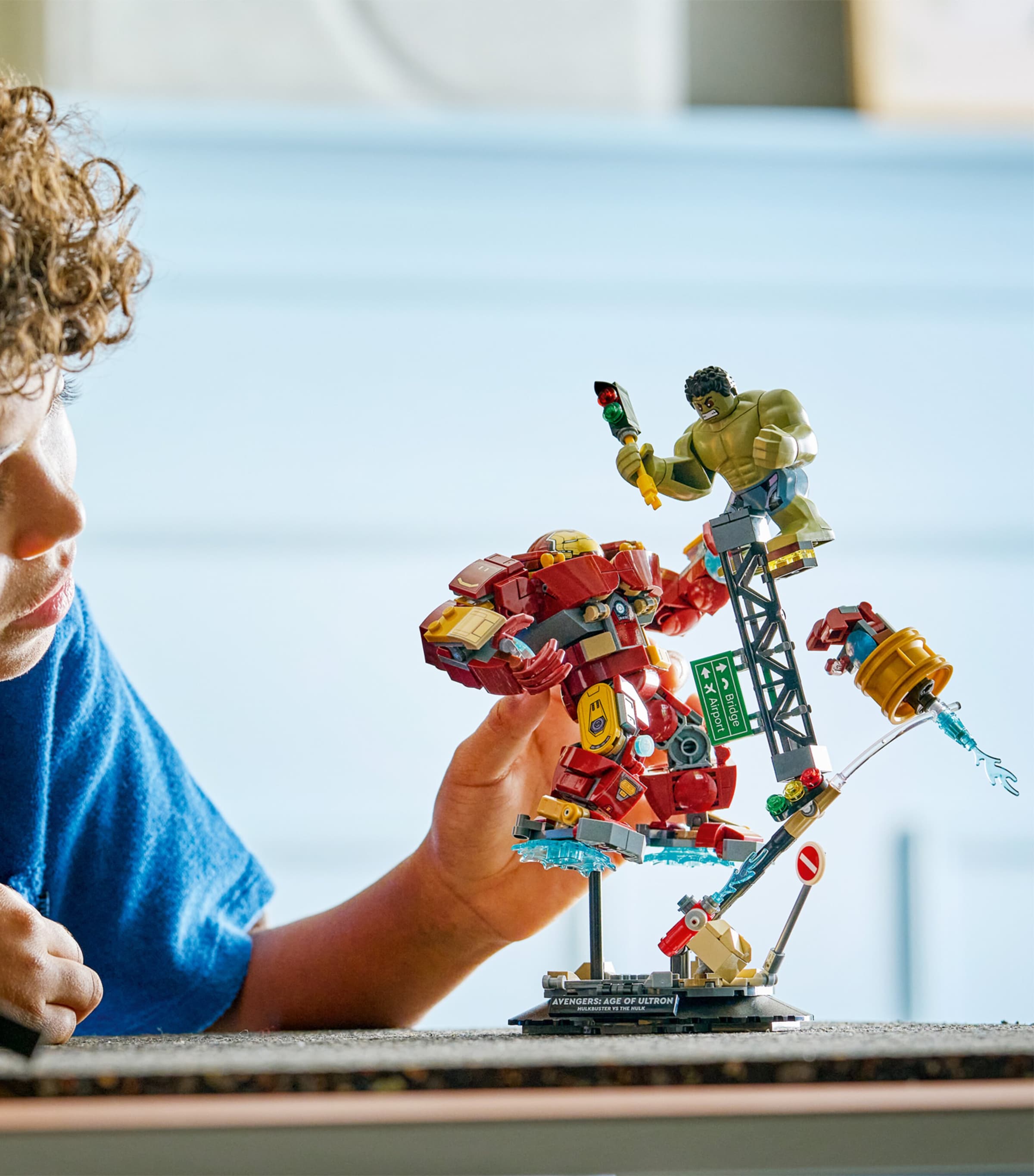 Lego LEGO Marvel Epic Battle: Hulkbuster vs. The Hulk 76343 | Harrods DE