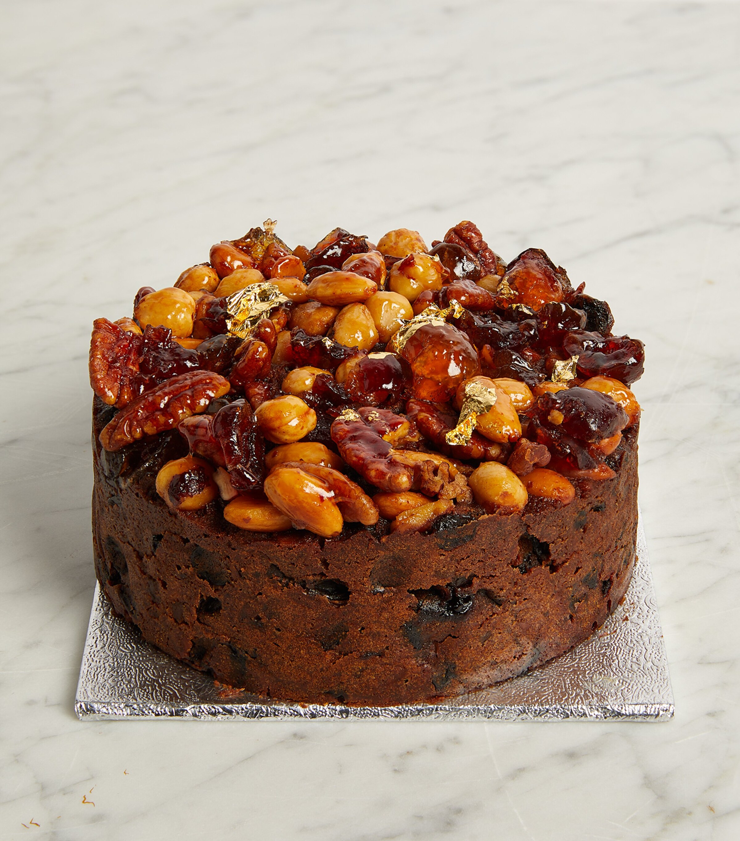 Harrods Fruit & Nut Topped Christmas Cake (550g) | Harrods UK