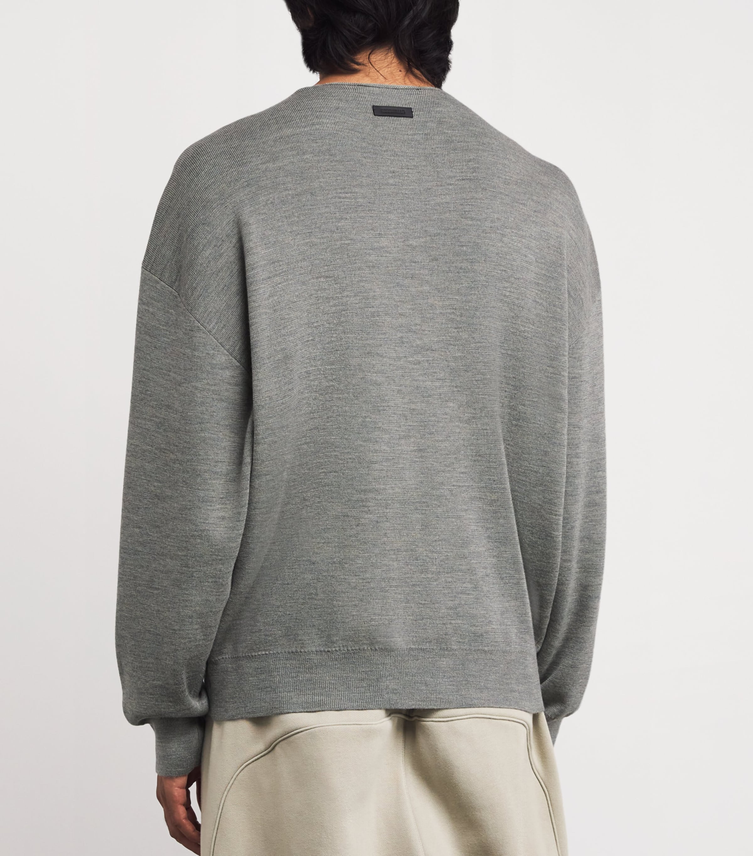 FEAR OF GOD ESSENTIALS Grey Wool Logo-Tag Sweater | Harrods CN