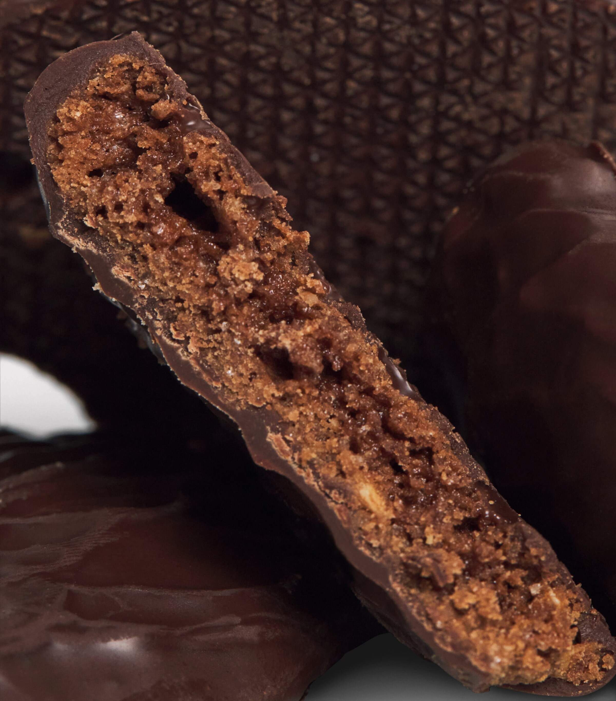 Harrods Triple Chocolate Biscuit Tin (200g) | Harrods UK