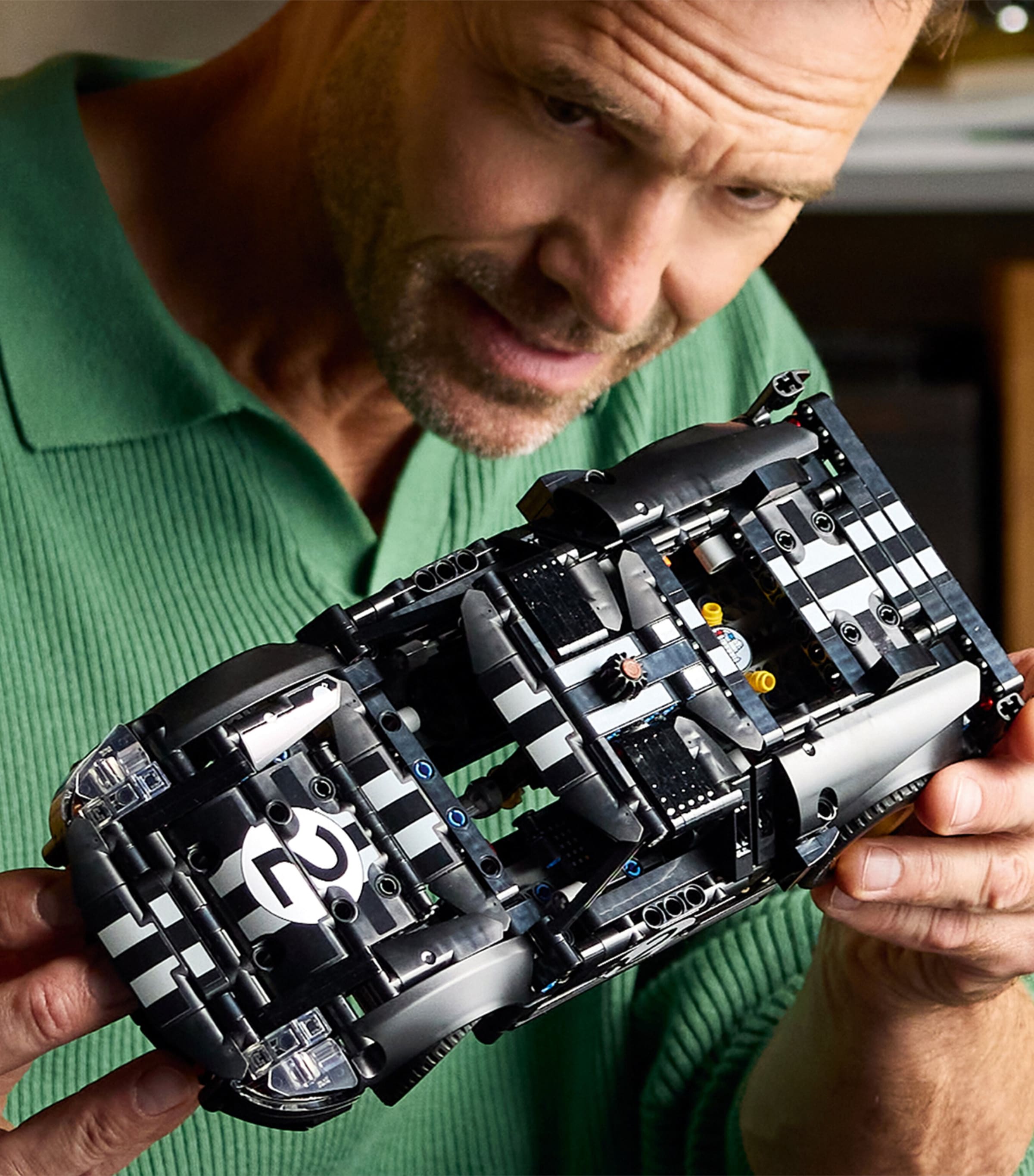 Lego Technic 1966 Ford GT40 MKII Race Car Set 42223 | Harrods FR