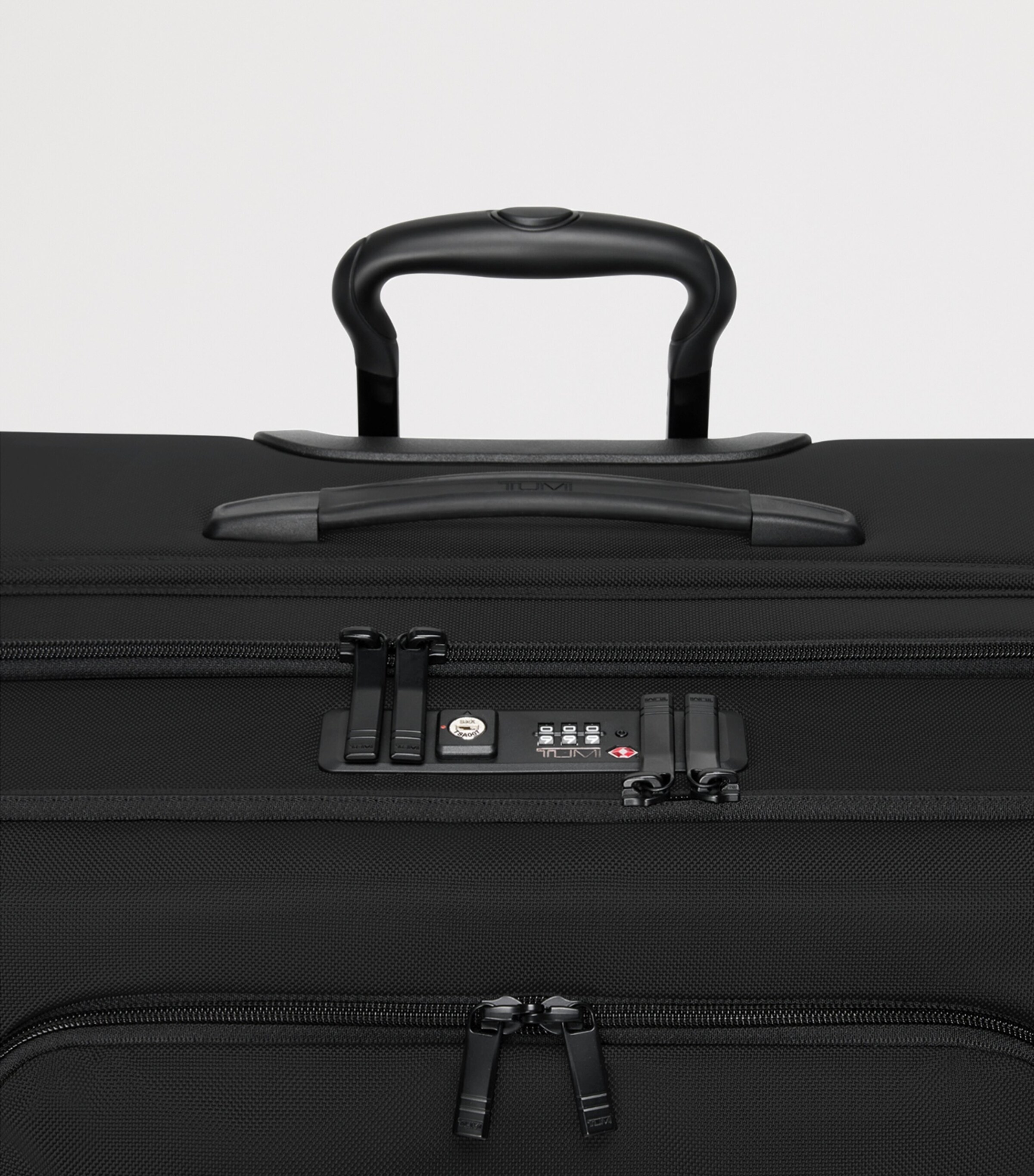 Tumi Black Alpha 4 X-Large Dual Access Expandable Suitcase (78.5cm ...
