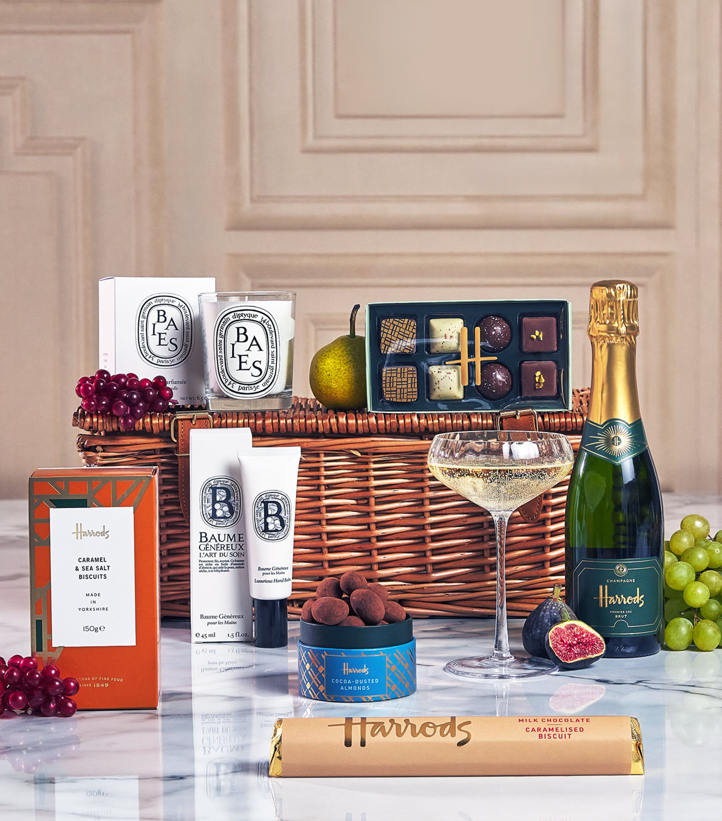 Harrods hamper store