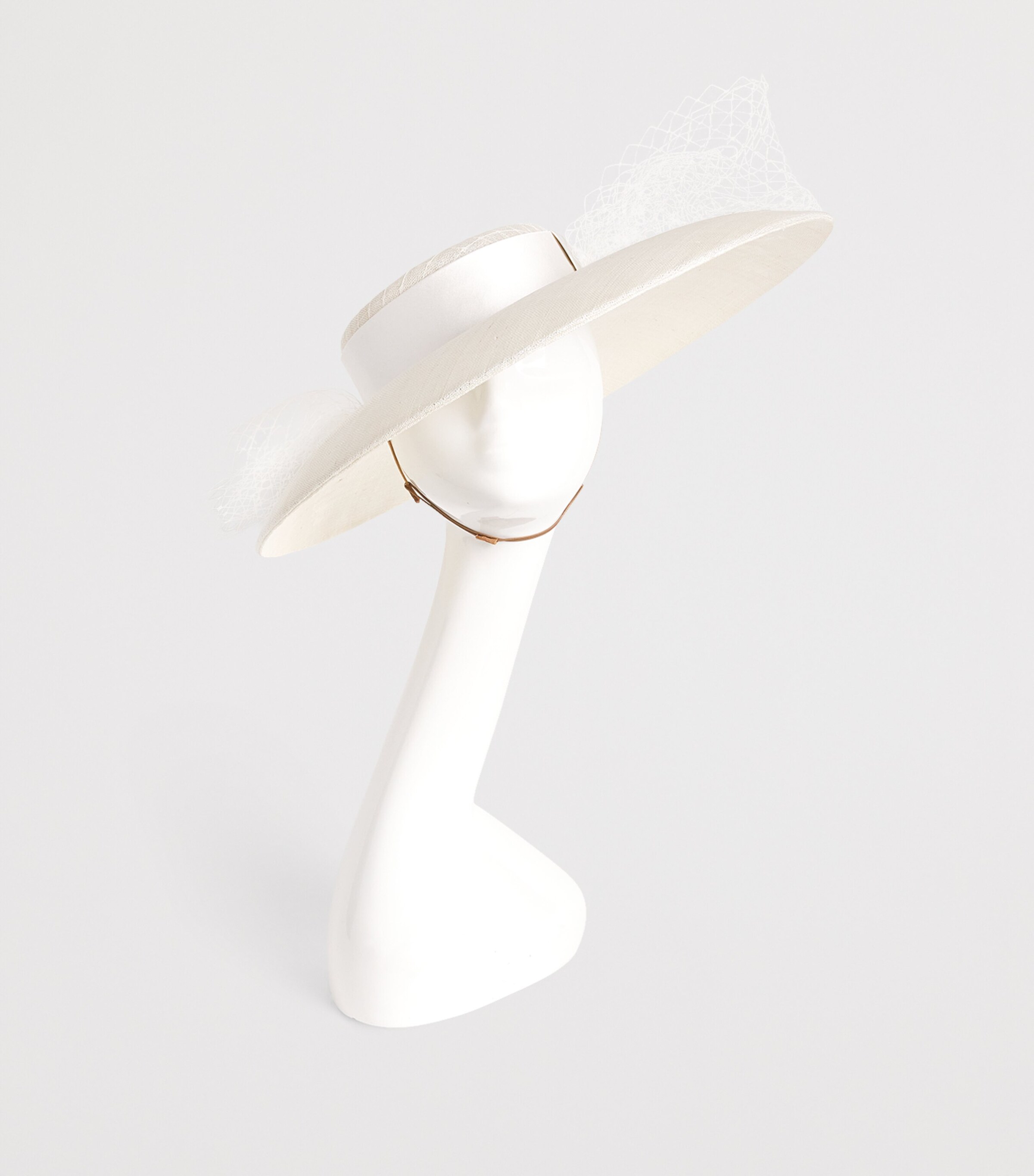 EMILY-LONDON White Deconstructed-Veil Hat | Harrods UK