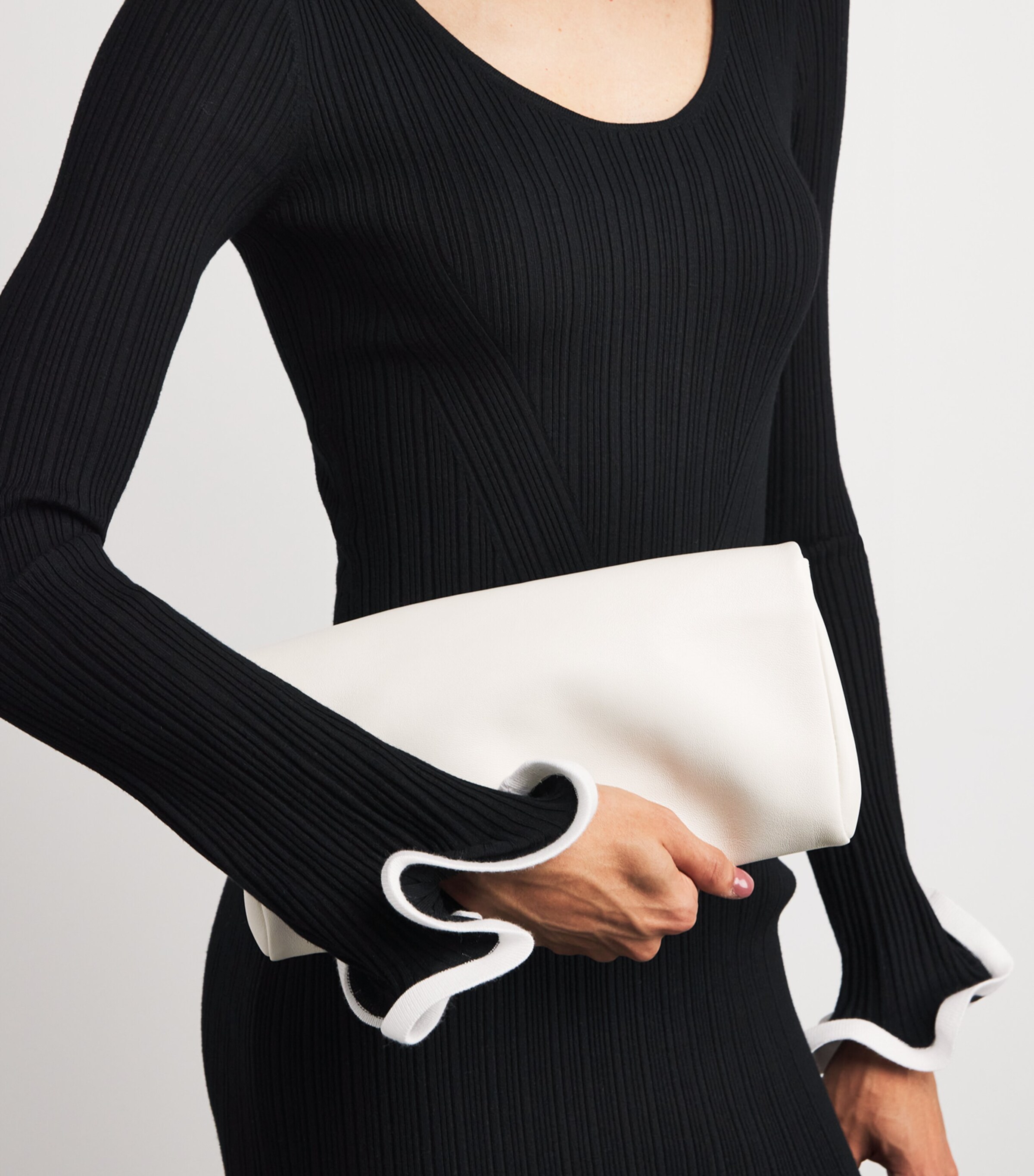 Simkhai Black Long-Sleeve Solani Midi Dress | Harrods DE