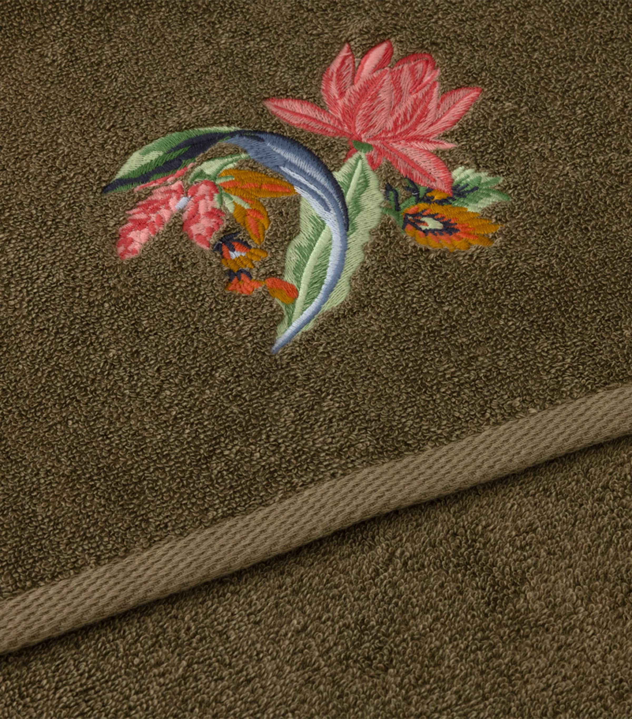 Yves Delorme Eze Hand Towel (55cm x 100cm) | Harrods SG