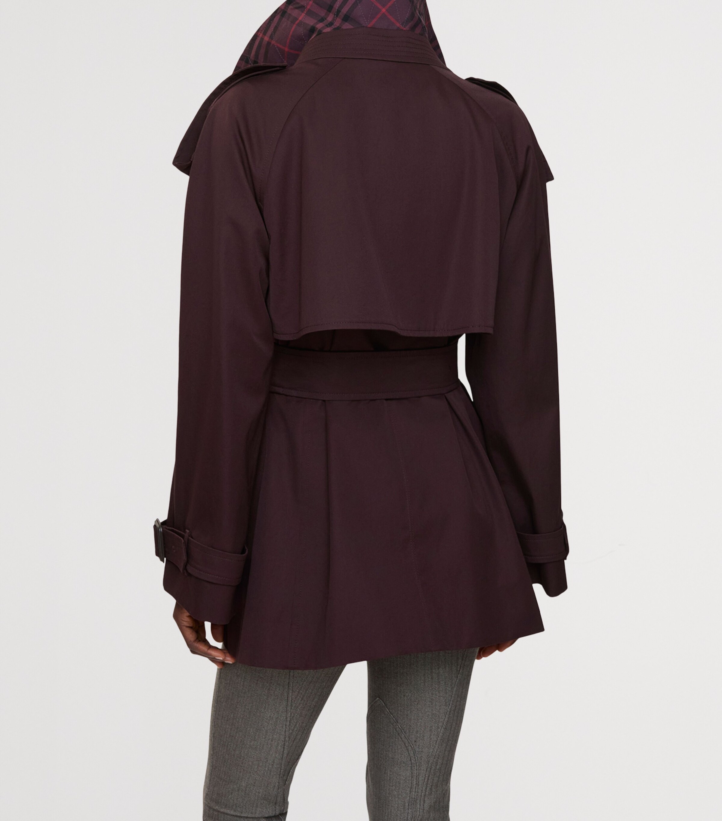 Burberry Red Gabardine Fitzrovia Short Trench Coat | Harrods DE