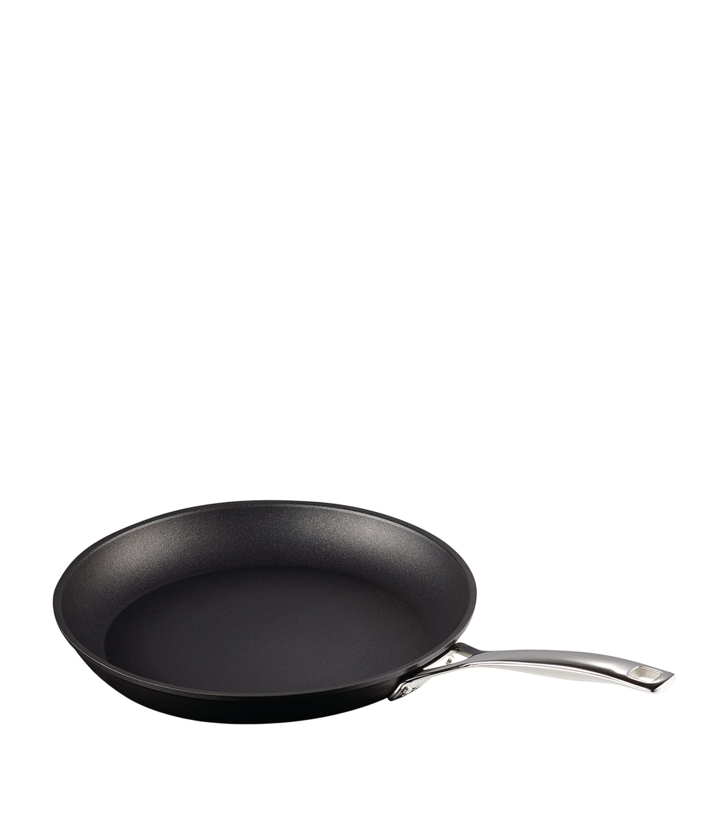 Le Creuset Toughened Non-Stick Shallow Frying Pan (28cm) | Harrods UK