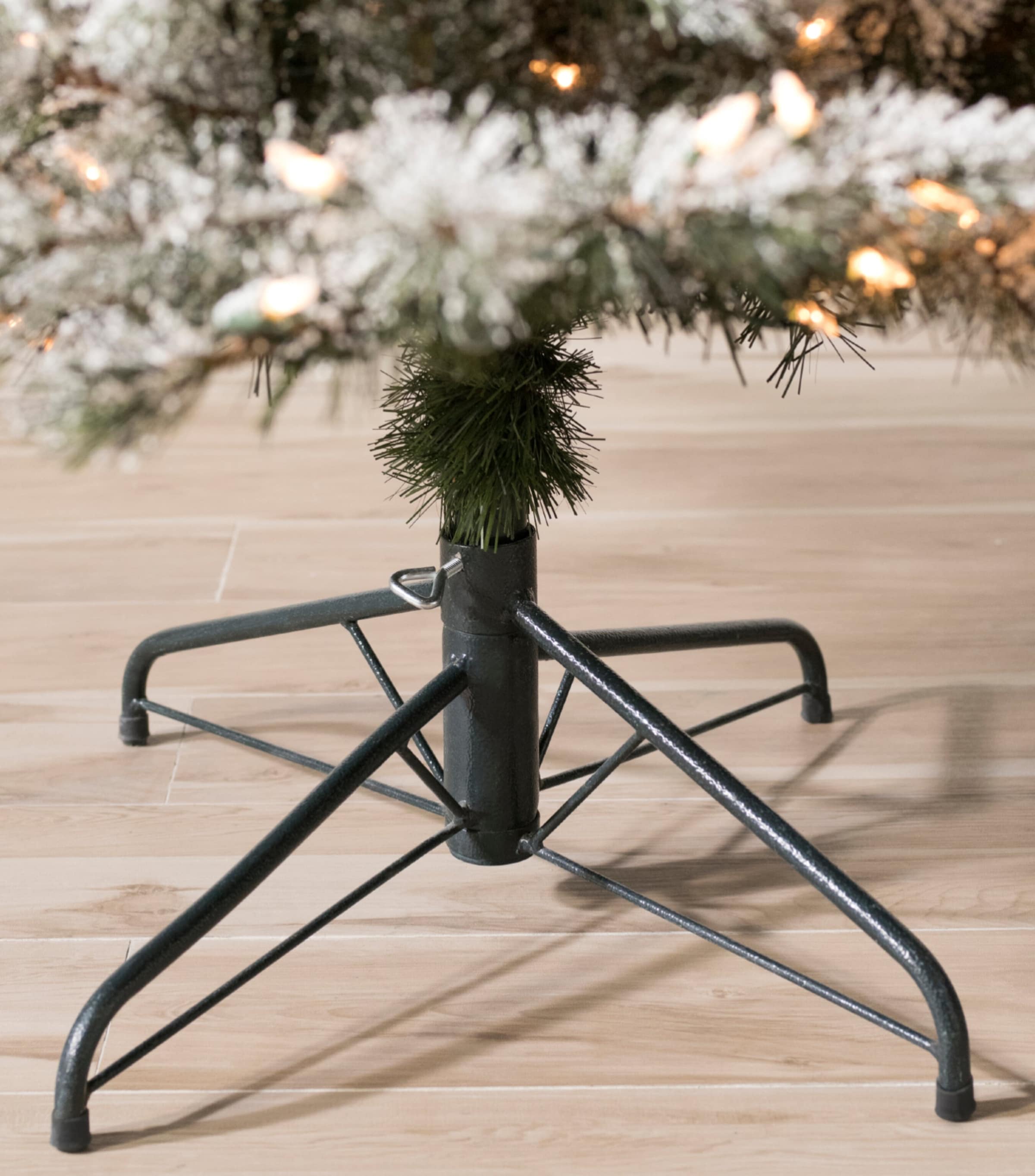 BALSAM HILL Frosted Sugar Pine Tree (6ft) | Harrods NL