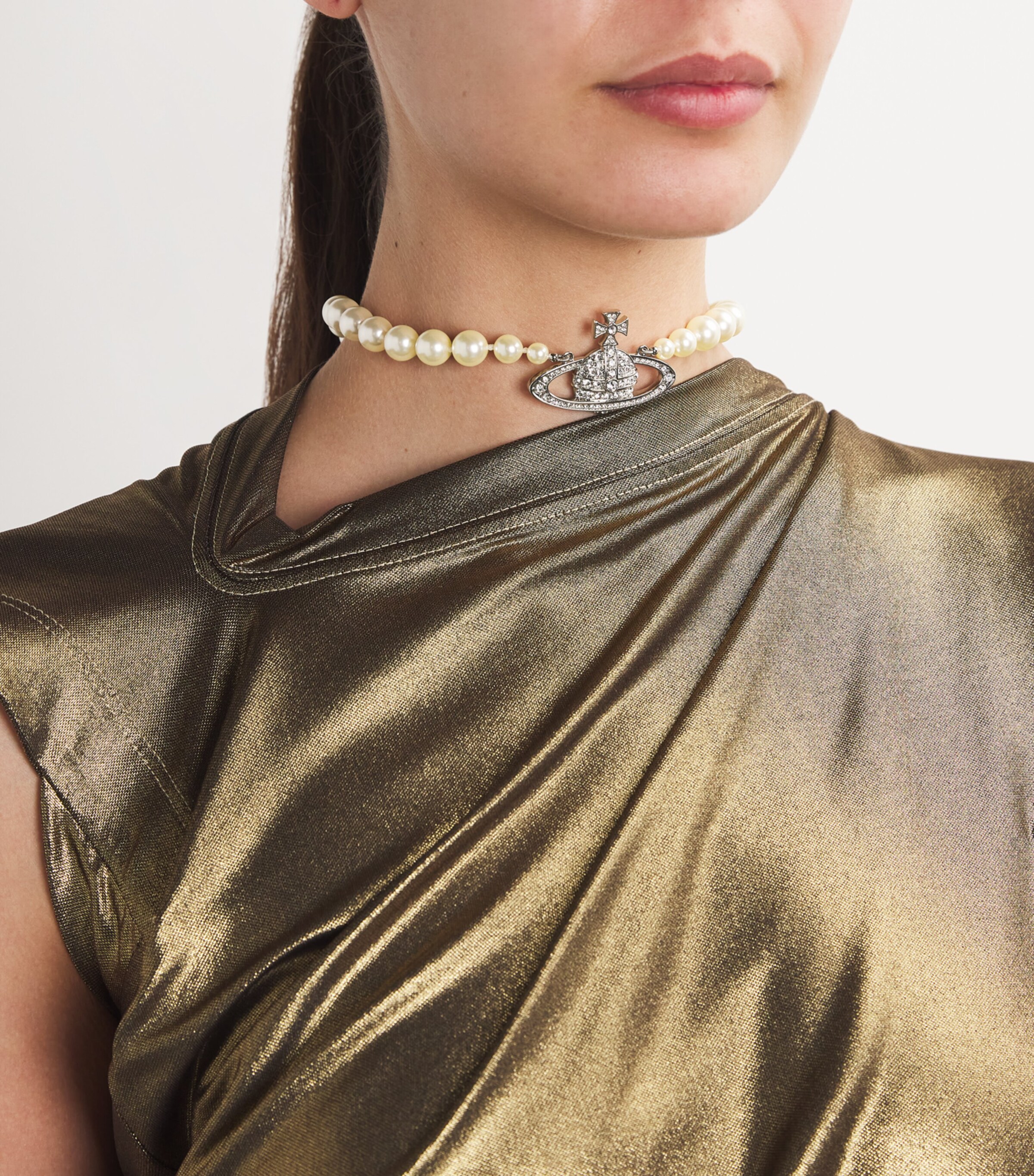 Vivienne Westwood Pearl Bas Relief Choker | Harrods US