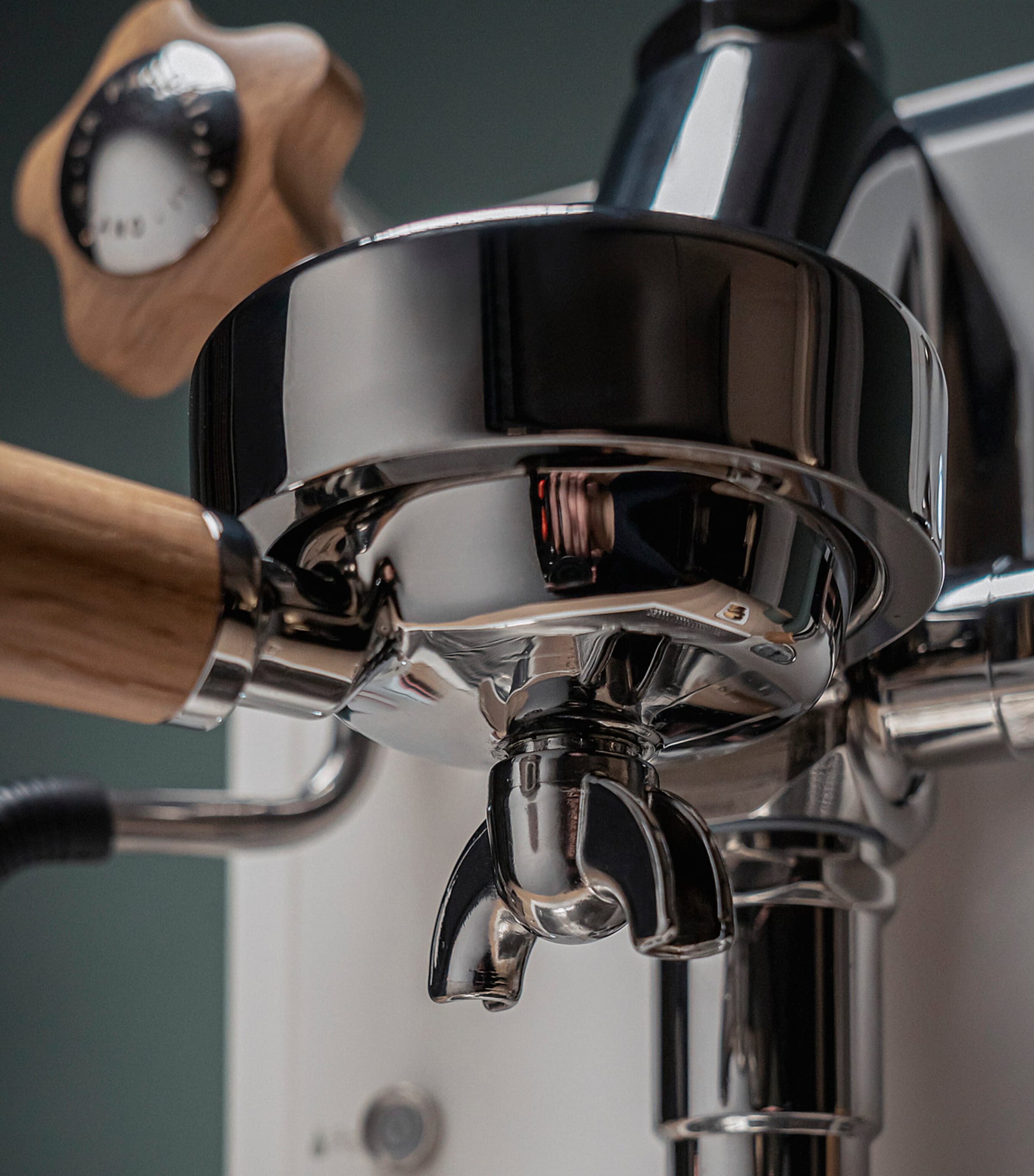 La Pavoni Mini Cellini Semi-Pofessional Domestic Coffee Machine ...