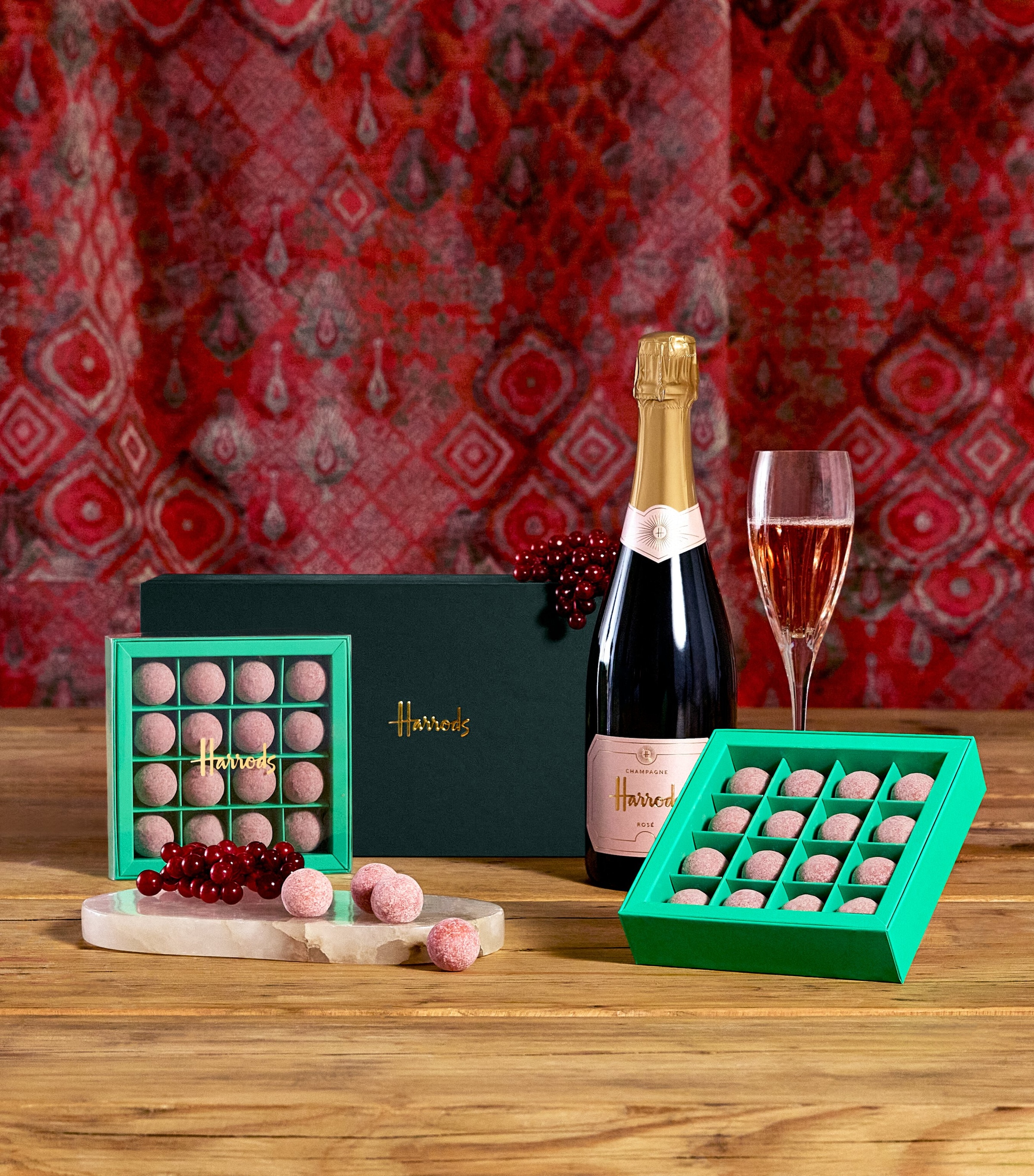 Luxury Hampers & Gift Boxes | Harrods UK