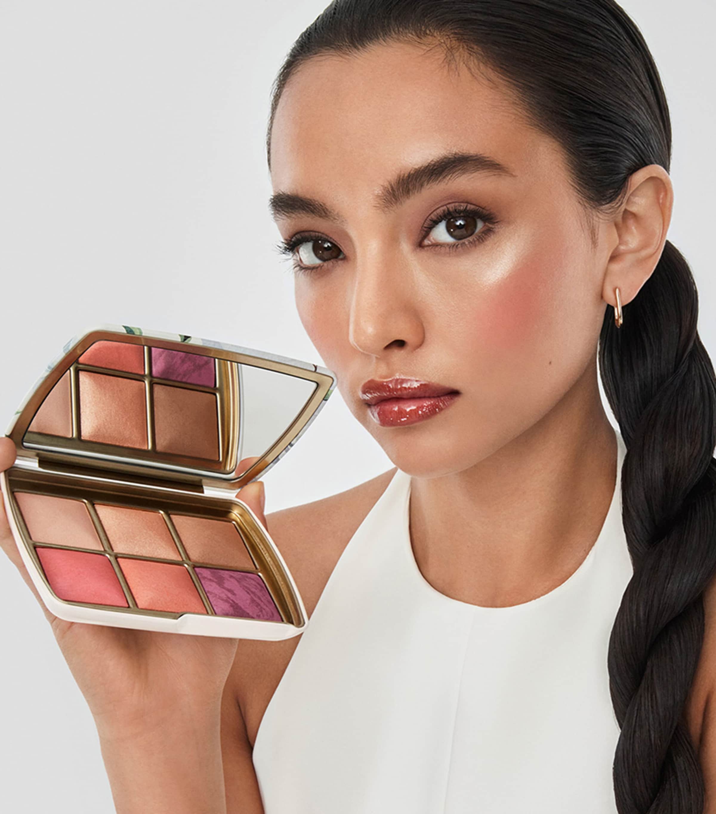 Hourglass Ambient Lighting Edit Unlocked Palette | Harrods NL