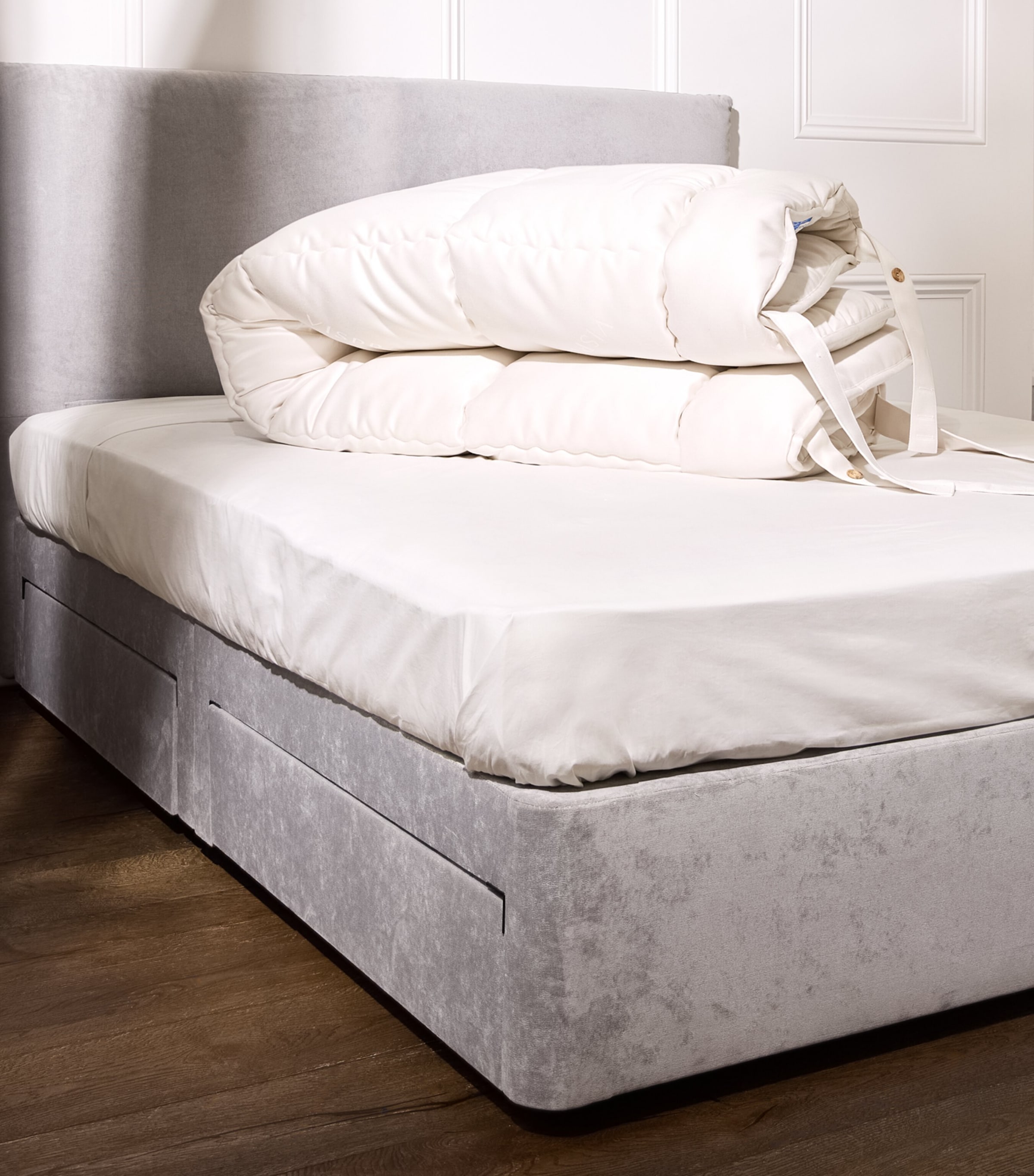 Vispring Opulence Queen Mattress Topper (150cm x 200cm) | Harrods US