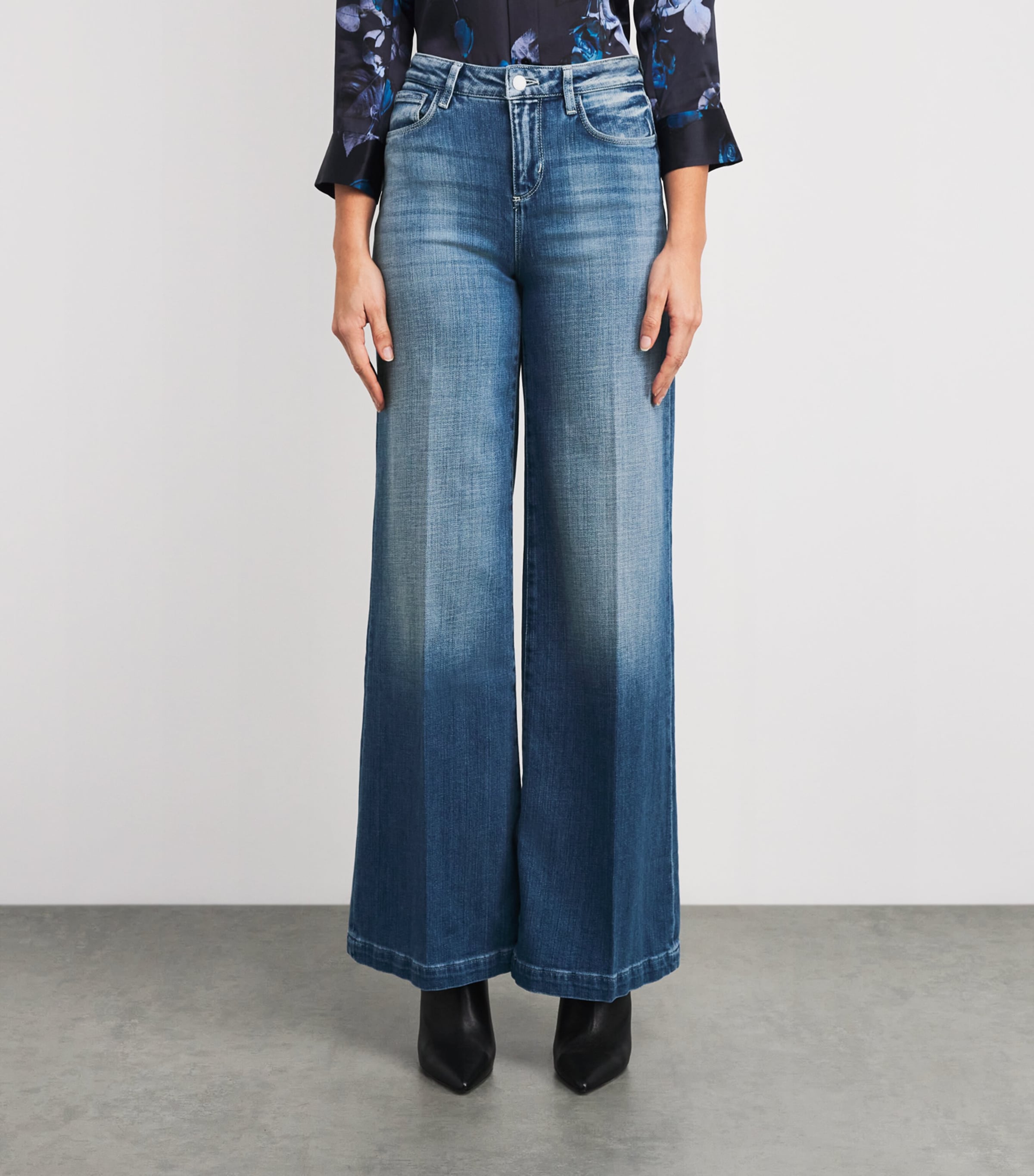 L'Agence Blue Quincy High-Rise Wide-Leg Jeans | Harrods KR