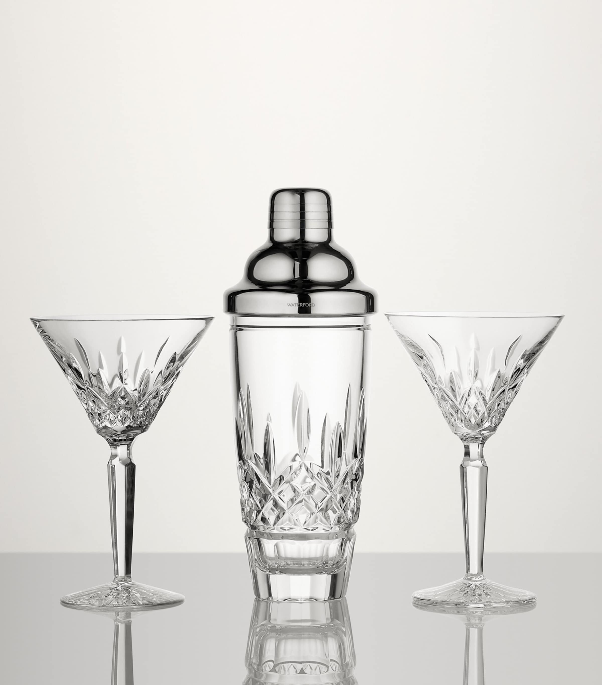 Waterford Glass Lismore Cocktail Shaker (710ml) | Harrods UK