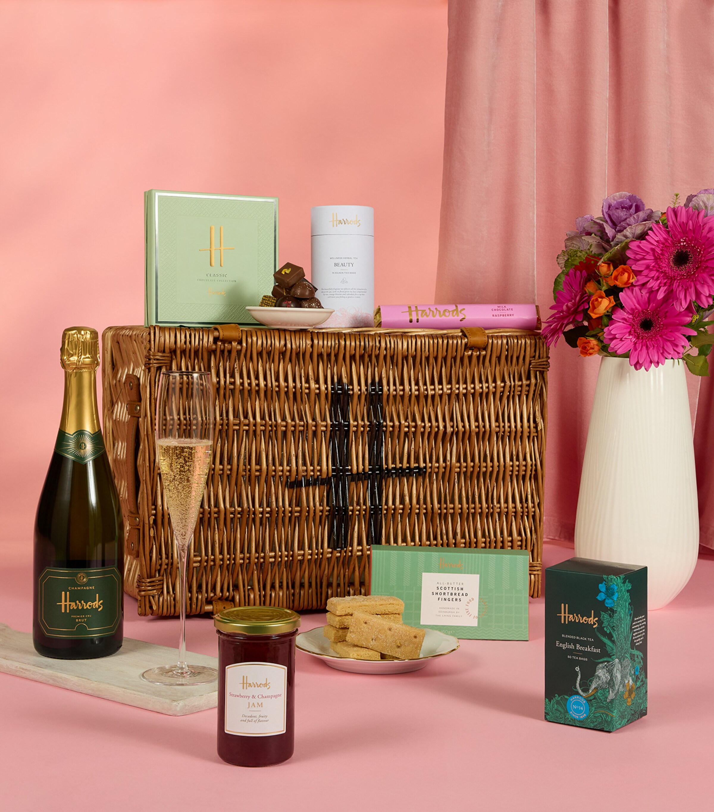 Luxury Hampers & Gift Boxes | Harrods UK