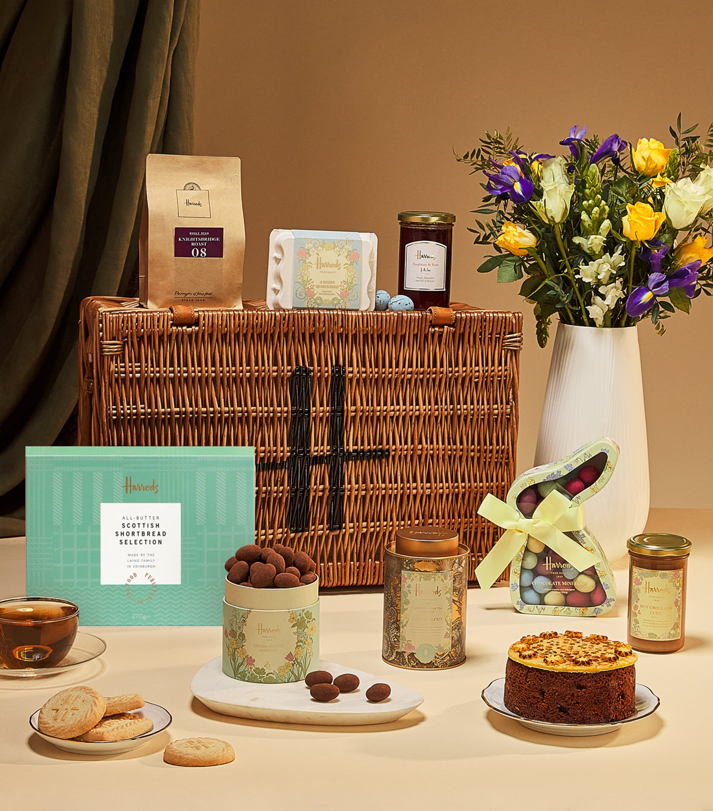 Harrods The Easter Celebration Hamper | Harrods DE