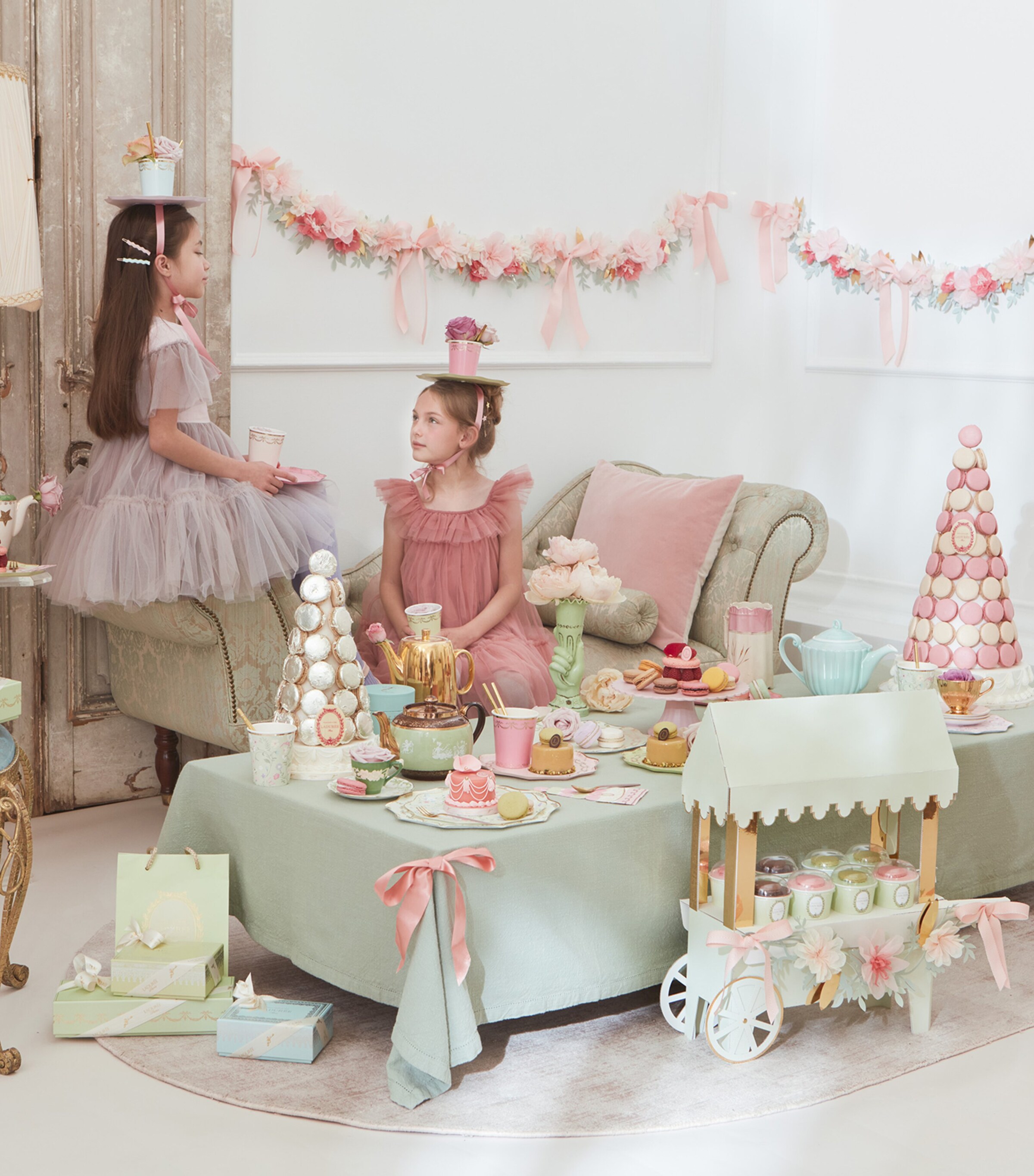 Meri Meri x Ladurée Paris Floral Garland | Harrods US