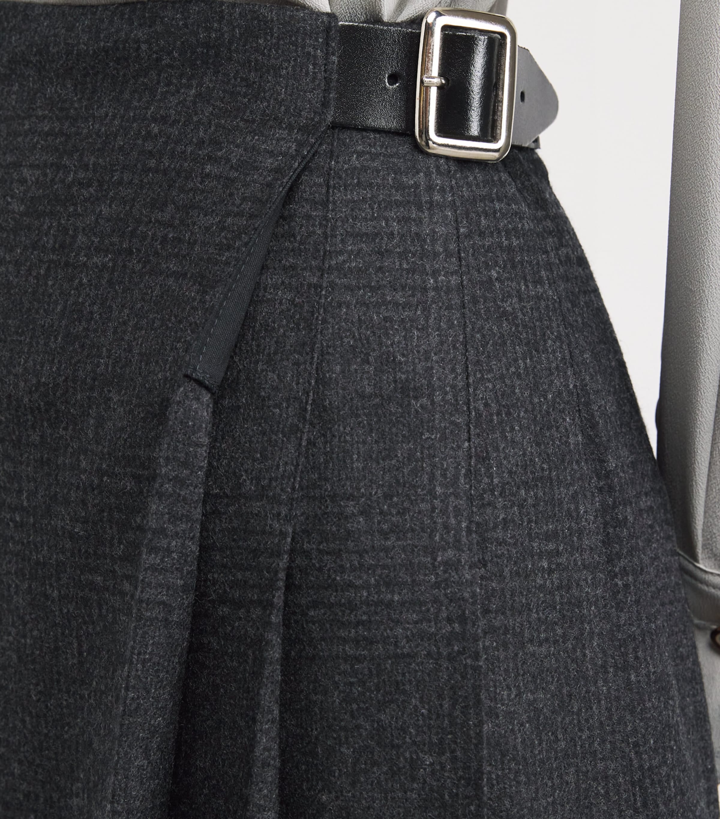 Johnstons Of Elgin Grey x Le Kilt Wool-Cashmere Tailored Mini Skirt ...
