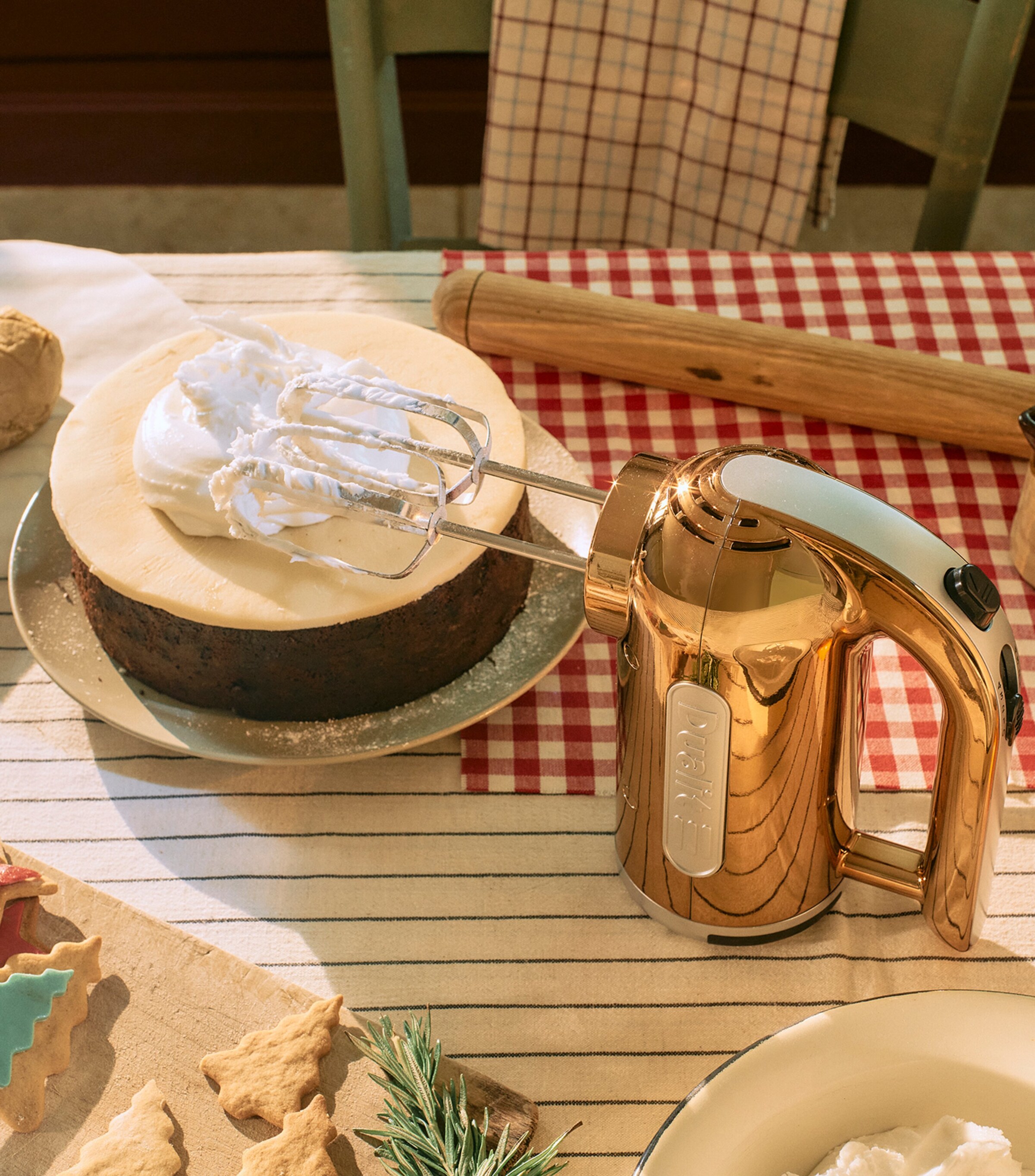 Dualit Brown Copper Hand Mixer | Harrods US