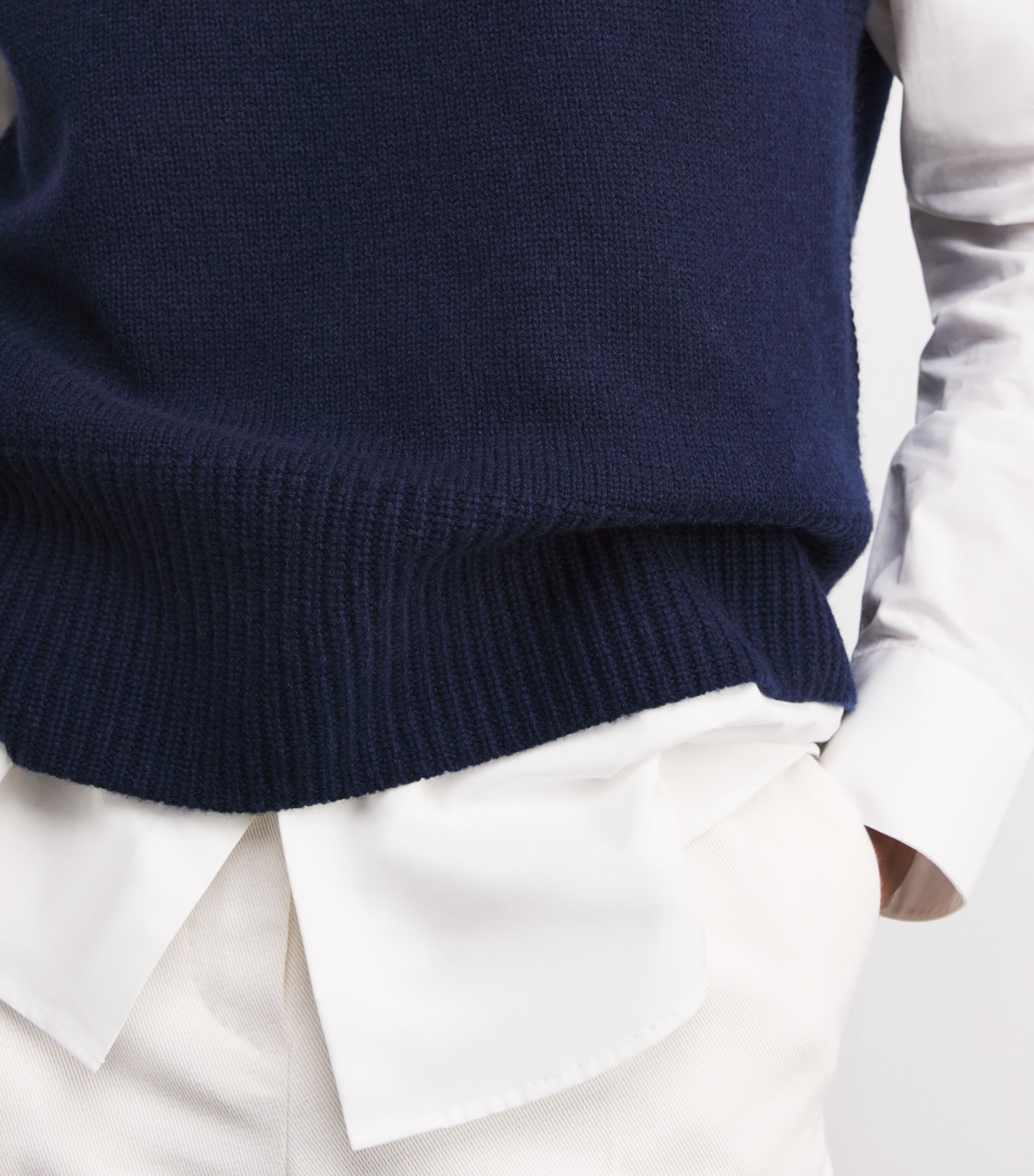 Joseph Blue Cashmere Mena Sweater Vest | Harrods FR