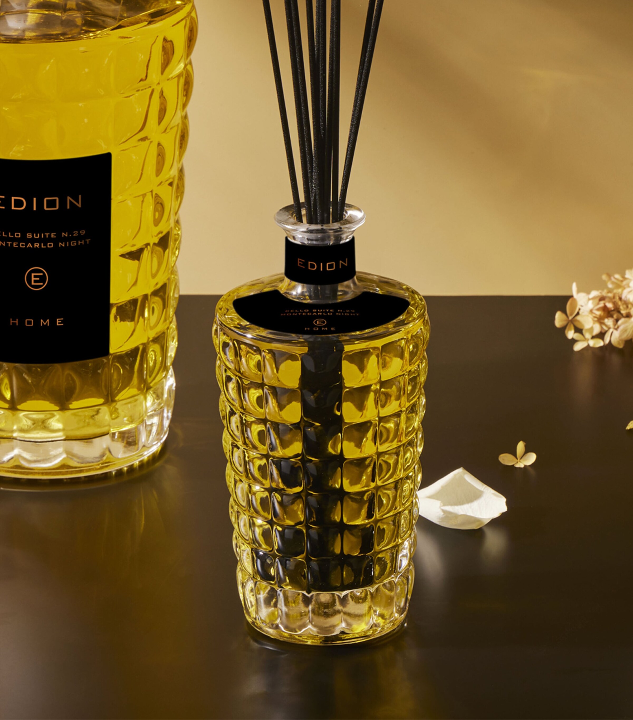 EDION Cello Suite No.29 Montecarlo Night Diffuser (700ml) | Harrods JP