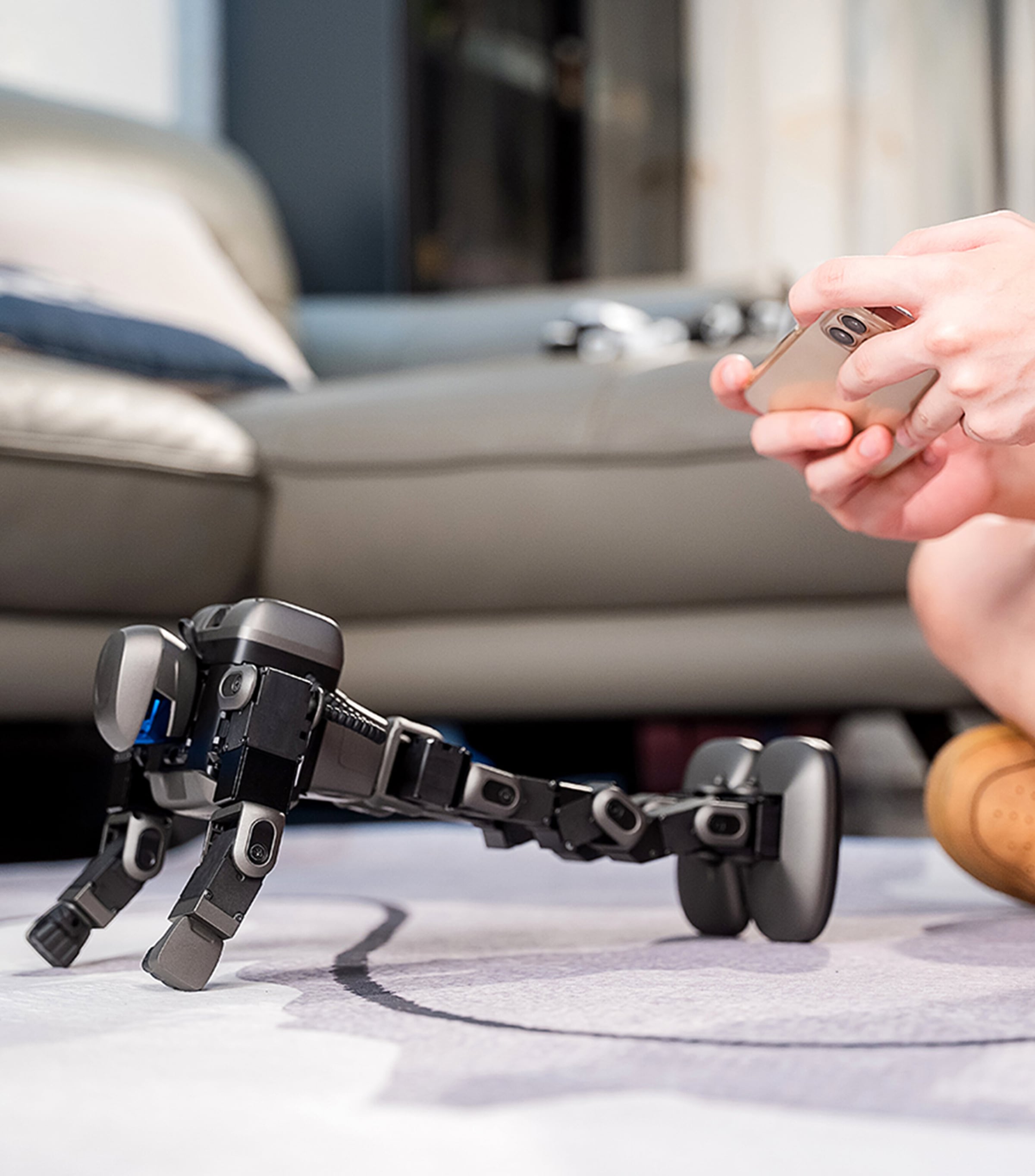 ROBOSEN Interstellar Scout K1 Pro Robot Toy | Harrods UK