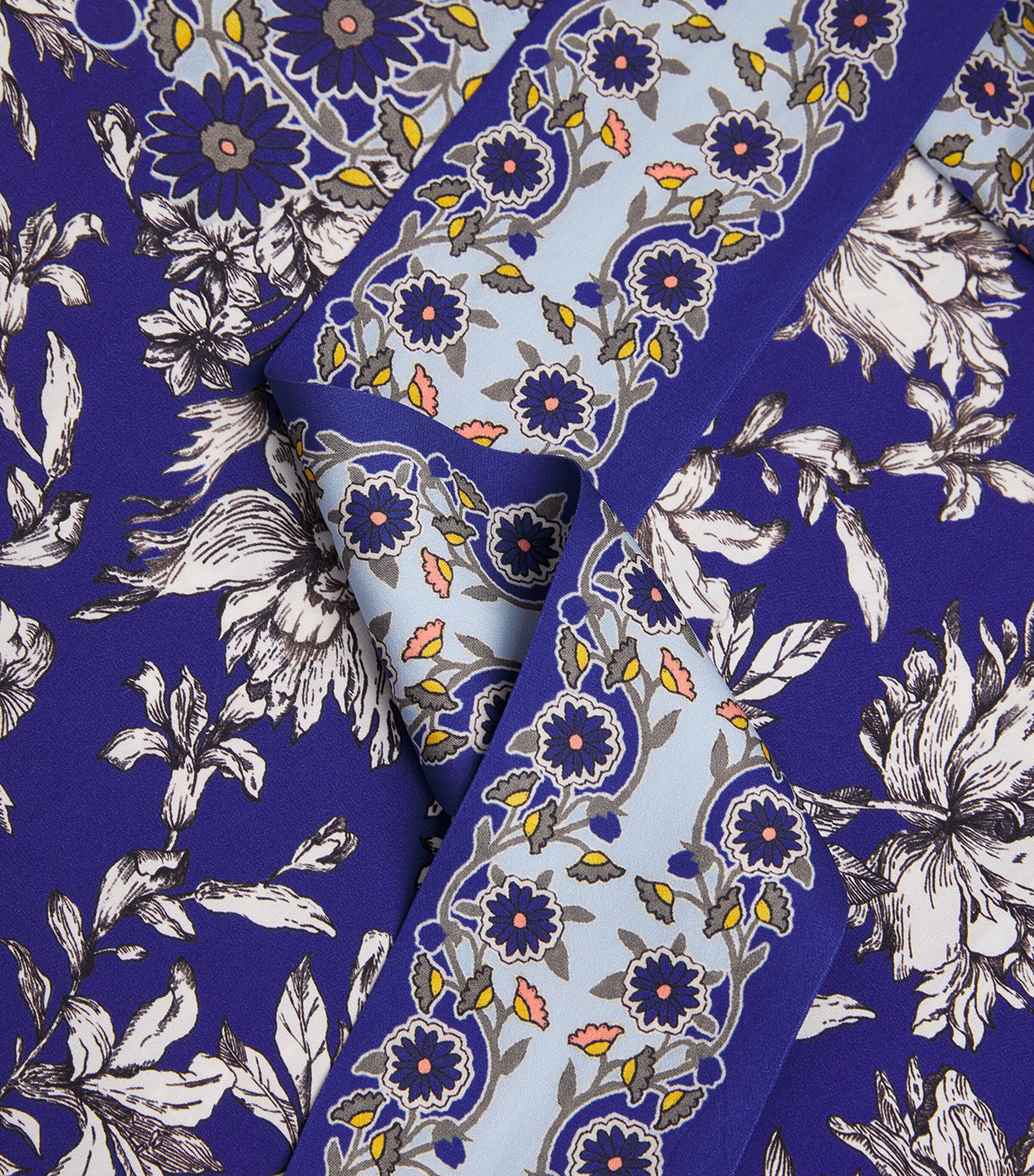 Alice+Olivia Blue Chassidy Bell-Sleeve Maxi Dress | Harrods CA