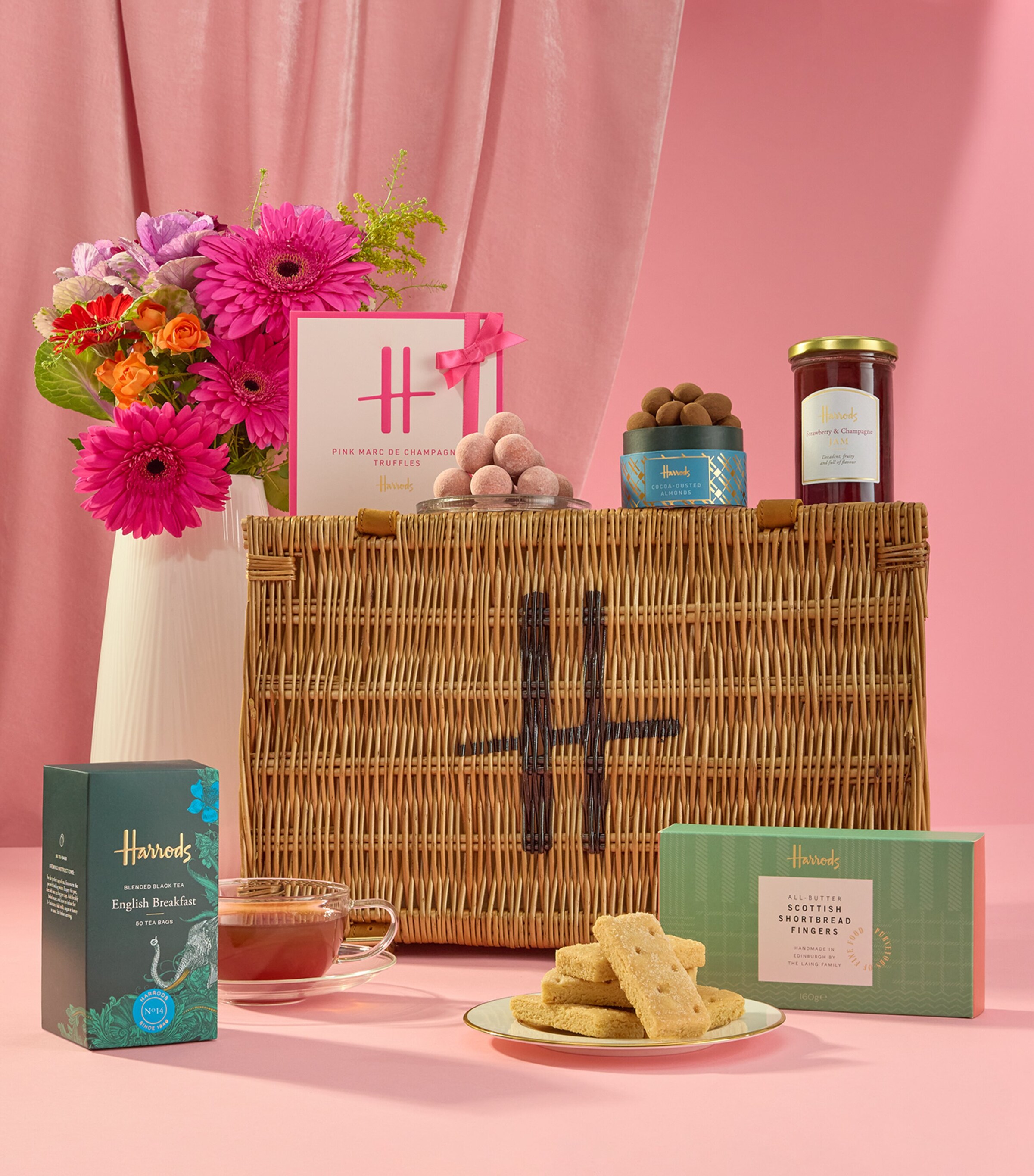 Luxury Hampers & Gift Boxes | Harrods UK