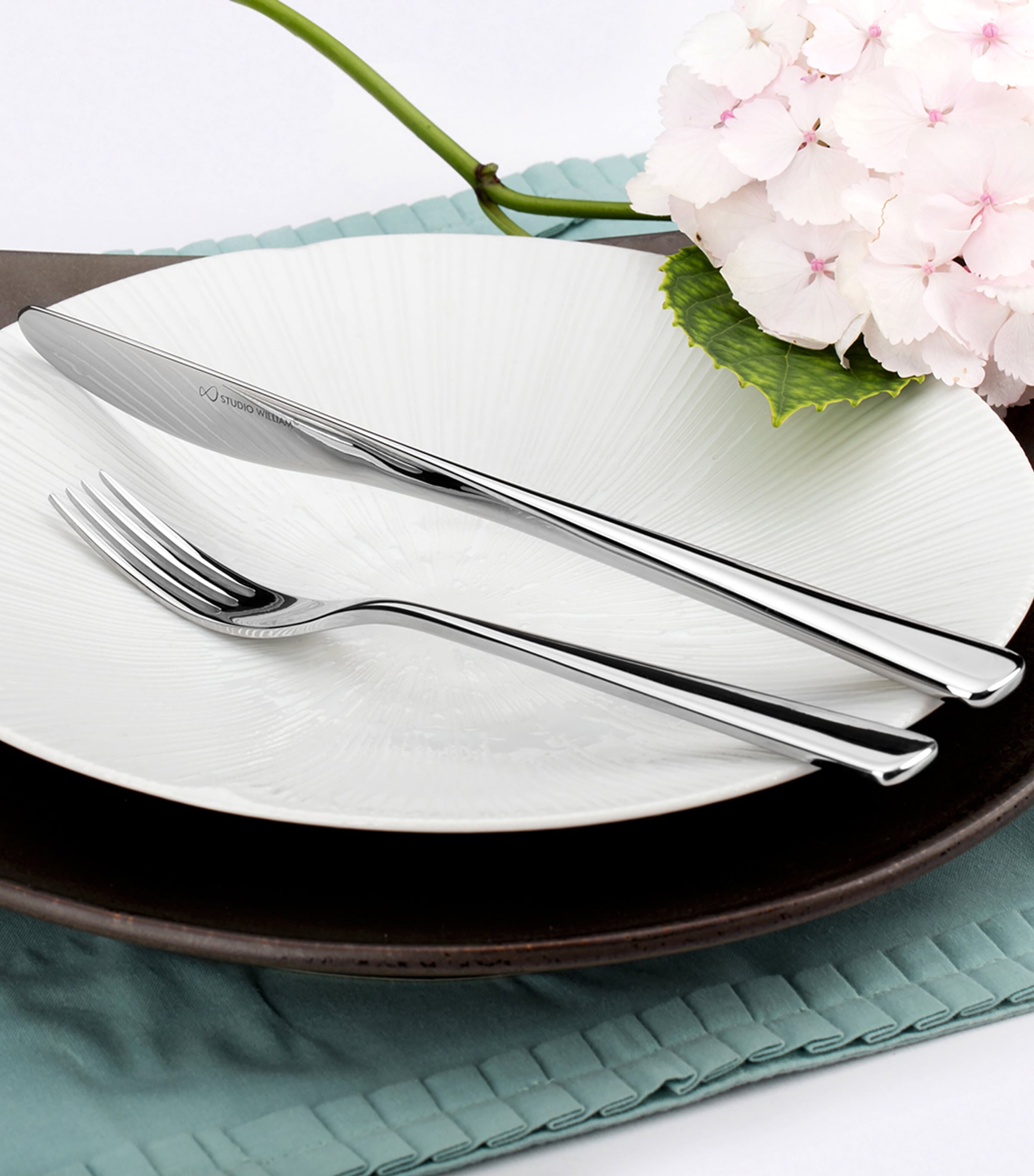 Studio William Metallic Karri Stainless Steel 32-Piece Cutlery Set | Harrods UK