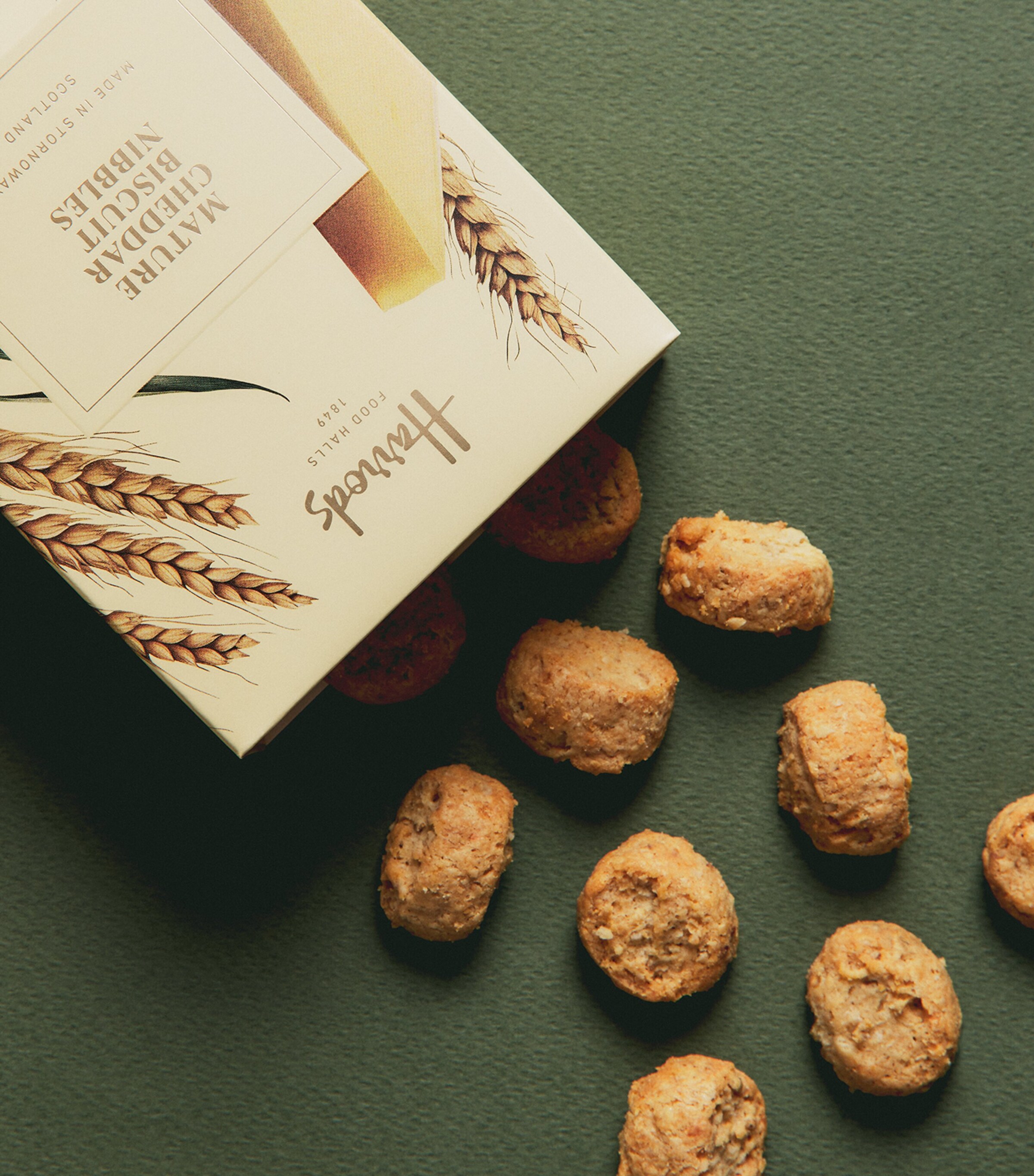 Harrods The Cheese Collection Hamper | Harrods LU