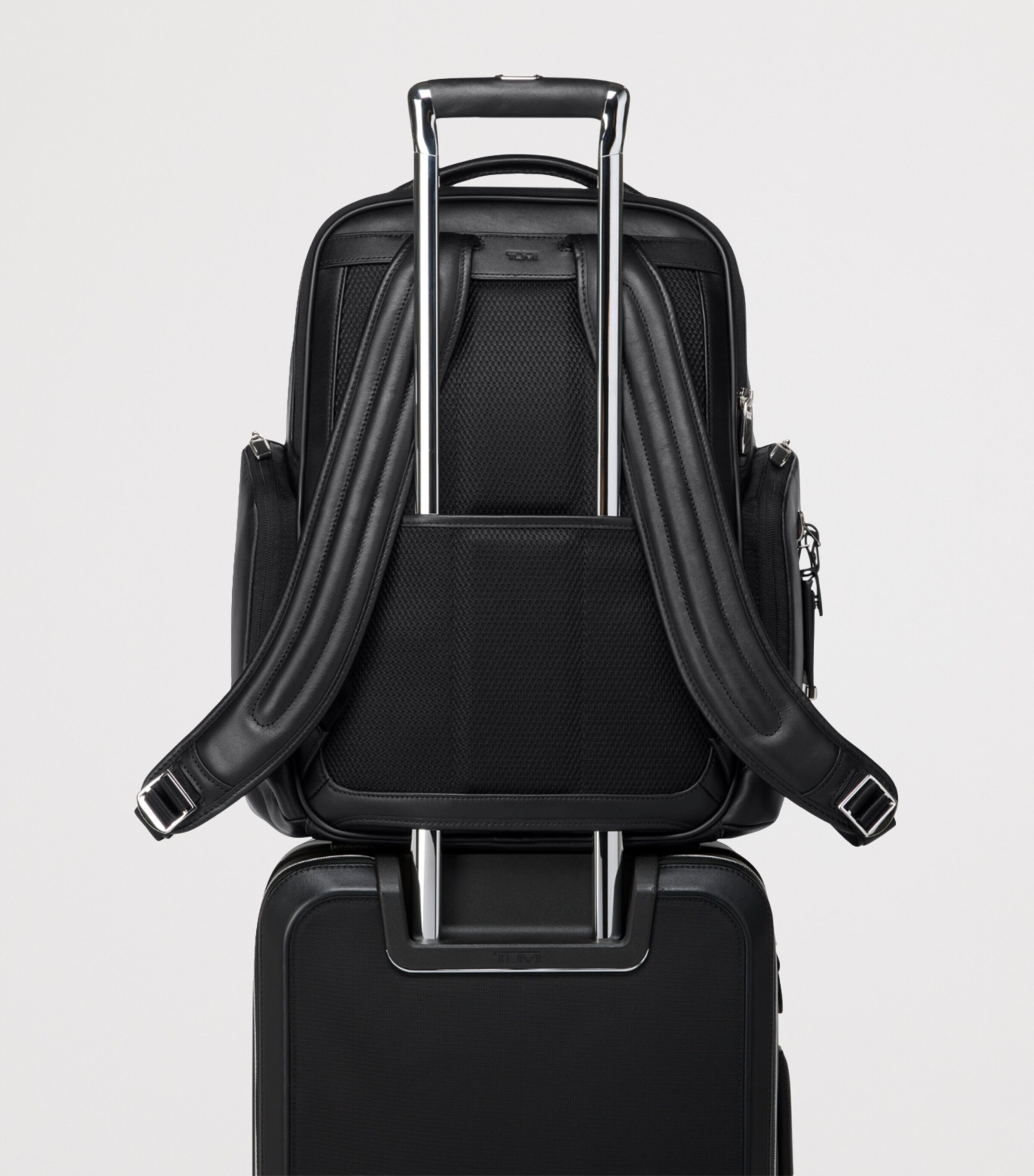 Tumi Black Leather Arrivé Barker Backpack | Harrods AL