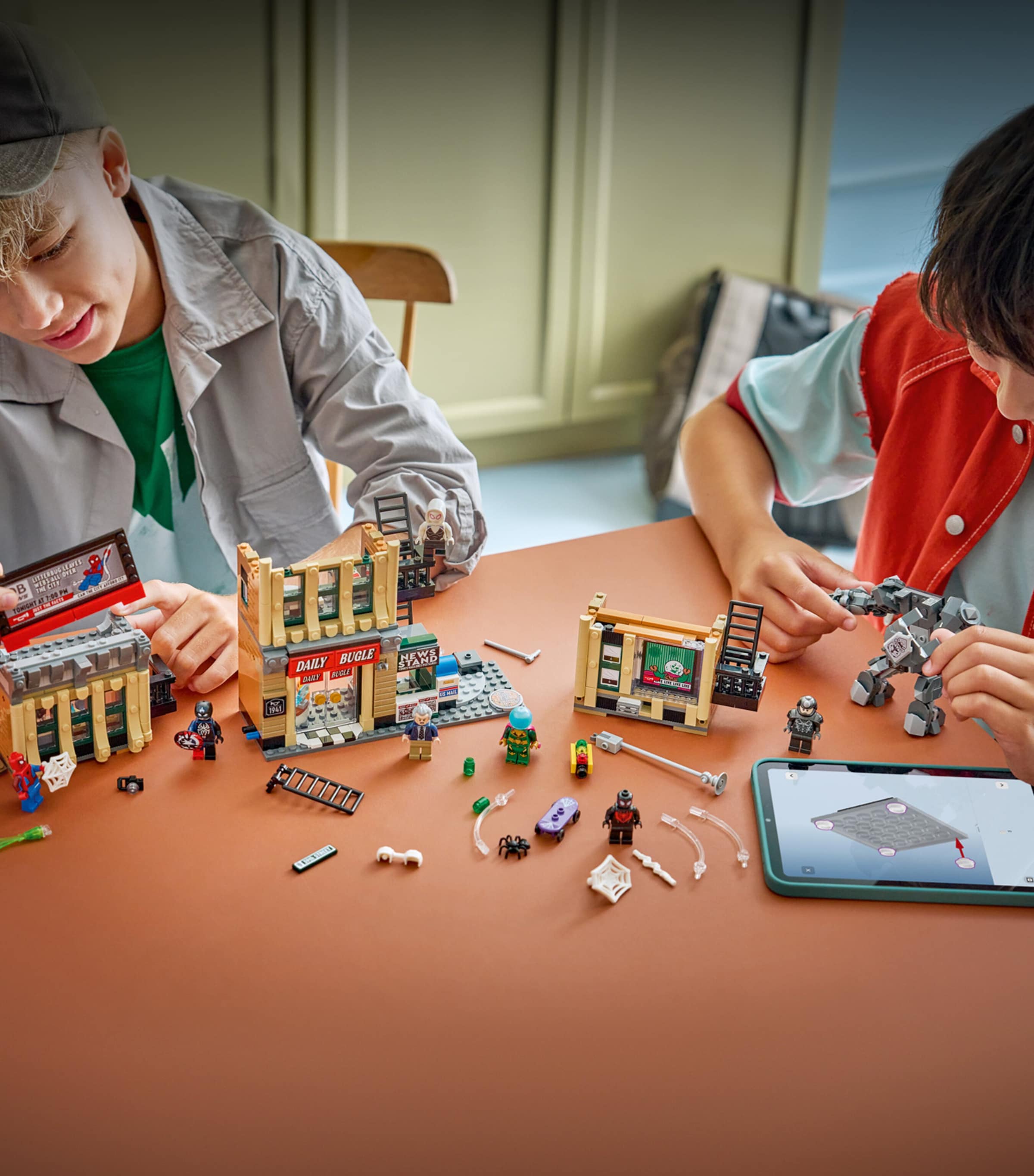 Lego LEGO Marvel Spider-Man vs. Mysterio: The Daily Bugle 76342 ...